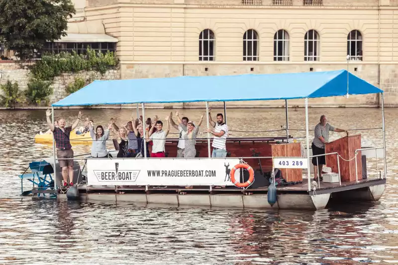 Beer Boat Prague